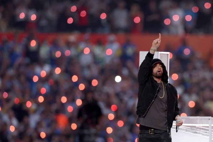 Eminem Raps About God, Calls Jesus His Savior On No. 1 Album In US ...